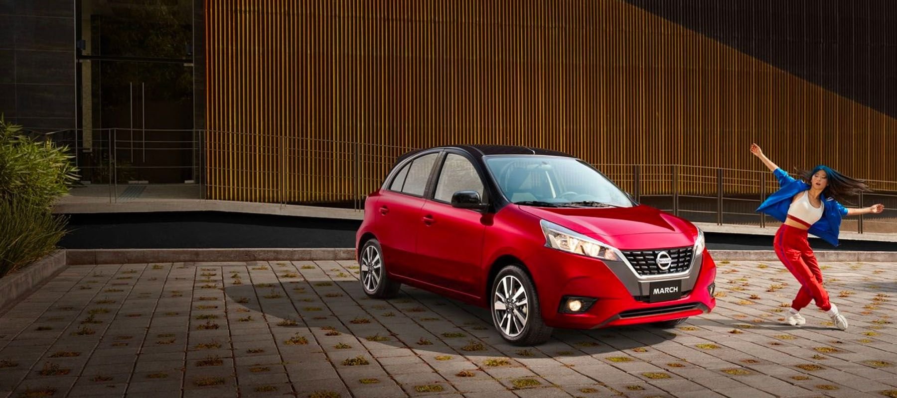 Nissan Autópolis Cumbres | Nissan - Contáctanos